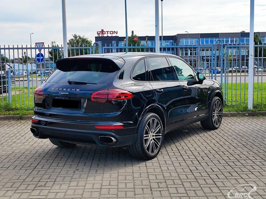 Porsche Cayenne 2016 Klaipėda, ar dzinēja tilpumu 2.97 L un nobraukumu 189 tūkst. km par 28500 €, foto 3 vietnē AUTOMOTO.COM.LV