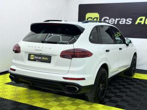 Porsche Cayenne 2017 Viļņa, ar dzinēja tilpumu 0.00 L un nobraukumu 0 tūkst. km par 23990 €, foto 5 vietnē AUTOMOTO.COM.LV