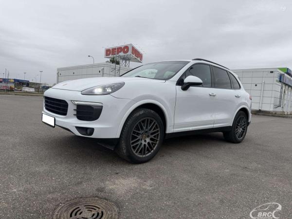 Porsche Cayenne 2017 in Klaipeda, with an engine capacity of 3.60 L and mileage of 144 thousand km for 18500 €, photo 1 on AUTOMOTO.COM.LV