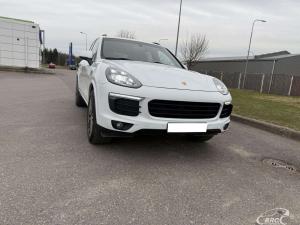 Porsche Cayenne 2017 Klaipėda, ar dzinēja tilpumu 3.60 L un nobraukumu 144 tūkst. km par 18500 €, foto 5 vietnē AUTOMOTO.COM.LV