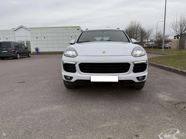 Porsche Cayenne 2017 in Klaipeda, with an engine capacity of 3.60 L and mileage of 144 thousand km for 18500 €, photo 5 on AUTOMOTO.COM.LV