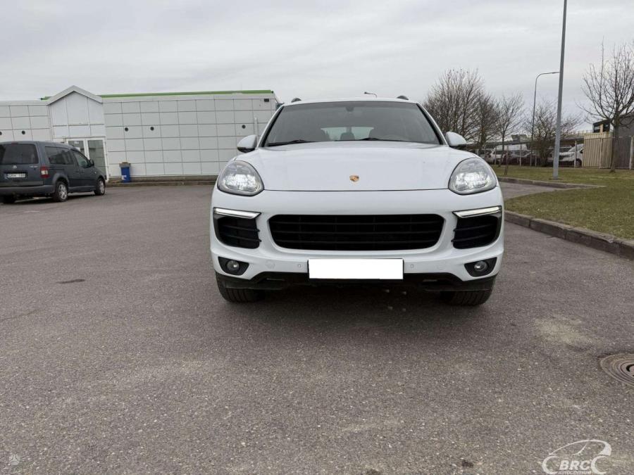 Porsche Cayenne 2017 Klaipėda, ar dzinēja tilpumu 3.60 L un nobraukumu 144 tūkst. km par 18500 €, foto 6 vietnē AUTOMOTO.COM.LV