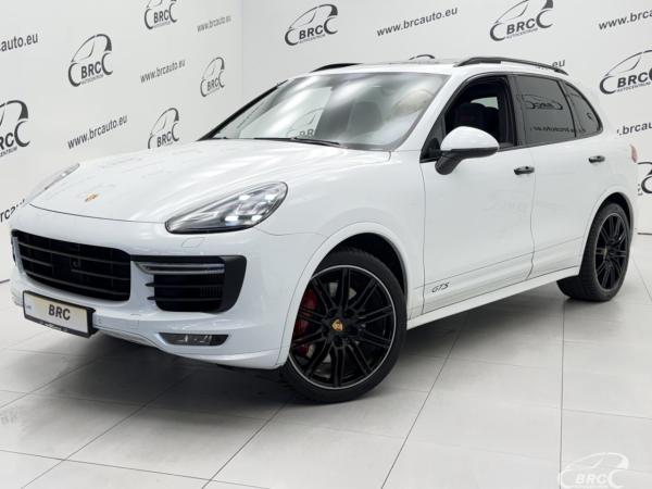 Porsche Cayenne 2017 Viļņa, ar dzinēja tilpumu 3.60 L un nobraukumu 74 tūkst. km par 36500 €, foto 1 vietnē AUTOMOTO.COM.LV