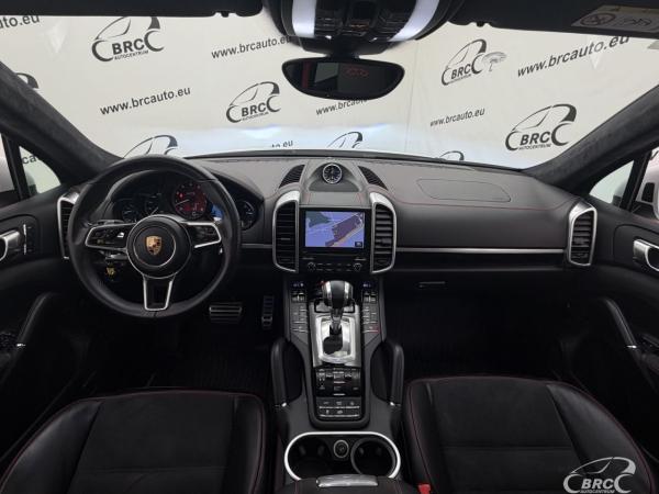 Porsche Cayenne 2017 Viļņa, ar dzinēja tilpumu 3.60 L un nobraukumu 74 tūkst. km par 36500 €, foto 3 vietnē AUTOMOTO.COM.LV