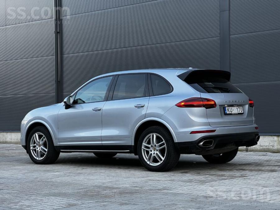 Porsche Cayenne 2017 in Riga, with an engine capacity of 3.00 L and mileage of 139 thousand km for 29800 €, photo 8 on AUTOMOTO.COM.LV
