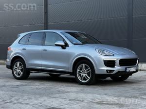 Porsche Cayenne 2017 in Riga, with an engine capacity of 3.00 L and mileage of 139 thousand km for 29800 €, photo 9 on AUTOMOTO.COM.LV