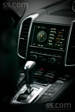 Porsche Cayenne 2017 in Riga, with an engine capacity of 3.00 L and mileage of 139 thousand km for 29800 €, photo 11 on AUTOMOTO.COM.LV