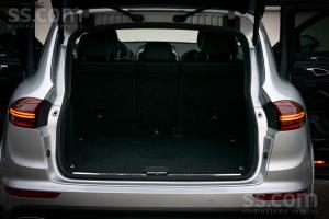 Porsche Cayenne 2017 in Riga, with an engine capacity of 3.00 L and mileage of 139 thousand km for 29800 €, photo 14 on AUTOMOTO.COM.LV