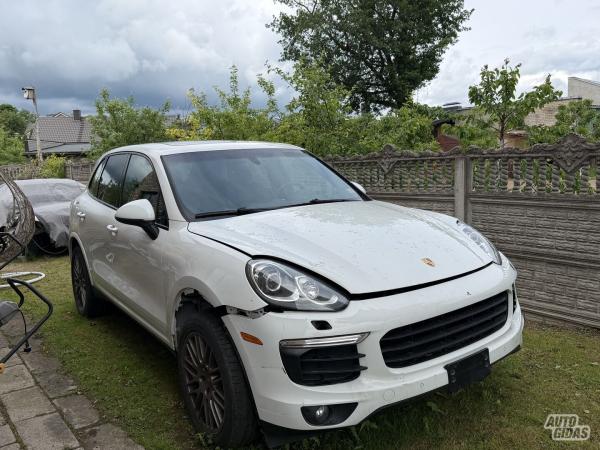 Porsche Cayenne 2017 Šauļi, ar dzinēja tilpumu 3.60 L un nobraukumu 130 tūkst. km par 15600 €, foto 1 vietnē AUTOMOTO.COM.LV