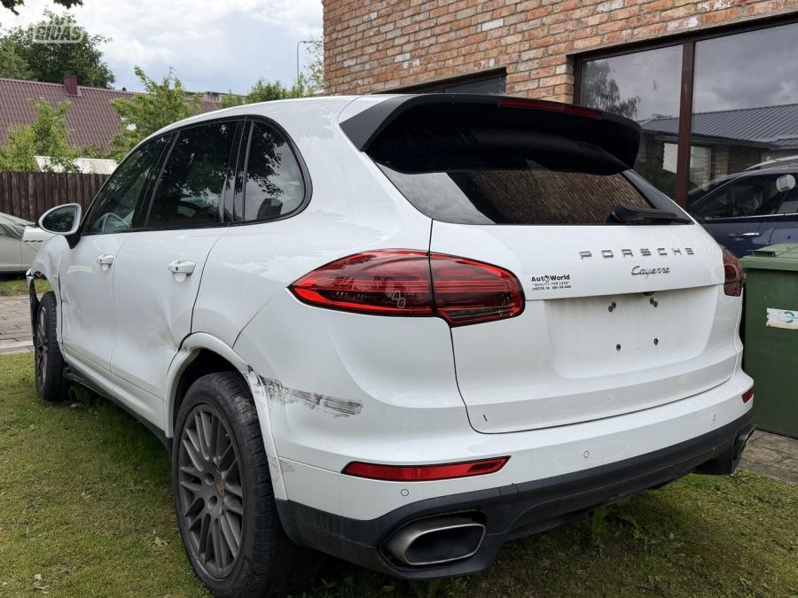 Porsche Cayenne 2017 Šauļi, ar dzinēja tilpumu 3.60 L un nobraukumu 130 tūkst. km par 15600 €, foto 6 vietnē AUTOMOTO.COM.LV