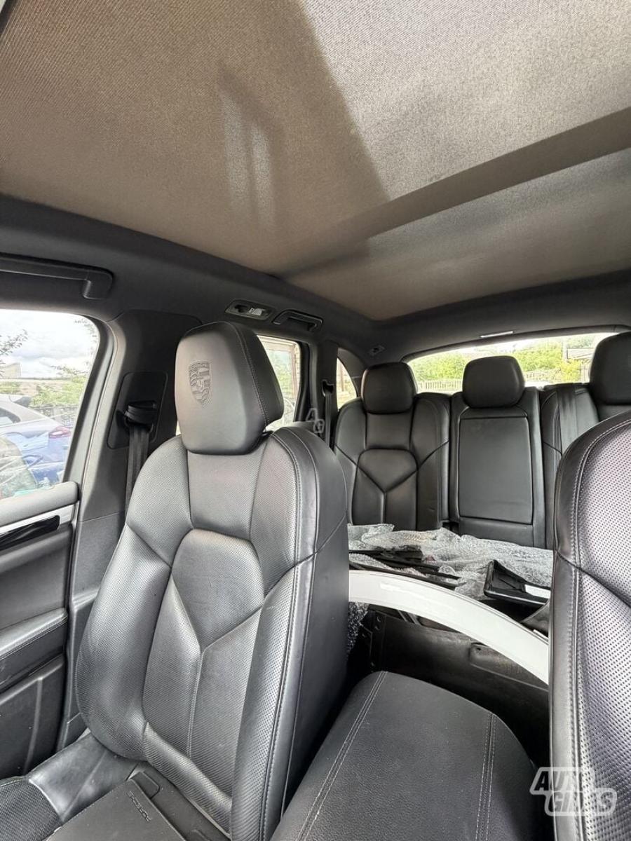 Porsche Cayenne 2017 Šauļi, ar dzinēja tilpumu 3.60 L un nobraukumu 130 tūkst. km par 15600 €, foto 18 vietnē AUTOMOTO.COM.LV