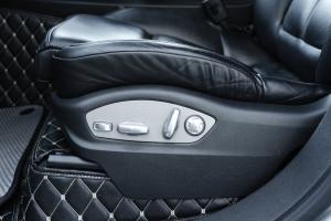 Porsche Cayenne 2017 in Marupe, with an engine capacity of 3.00 L and mileage of 70 thousand km for 34850 €, photo 8 on AUTOMOTO.COM.LV