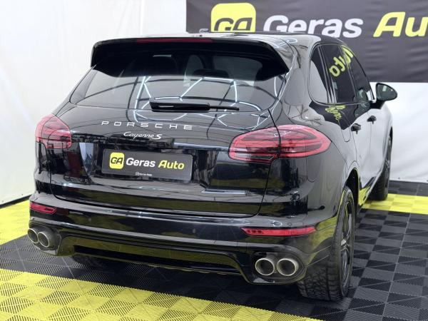 Porsche Cayenne 2017 Viļņa vietnē Porsche Cayenne 2017 Viļņa, ar dzinēja tilpumu 0.00 L un nobraukumu 0 tūkst. km par 21000 €, foto 5 vietnē AUTOMOTO.COM.LV