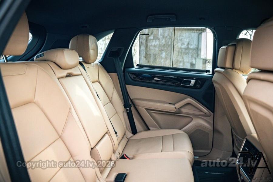 Porsche Cayenne 2018 Rīga, ar dzinēja tilpumu 3.00 L un nobraukumu 90 tūkst. km par 39990 €, foto 22 vietnē AUTOMOTO.COM.LV