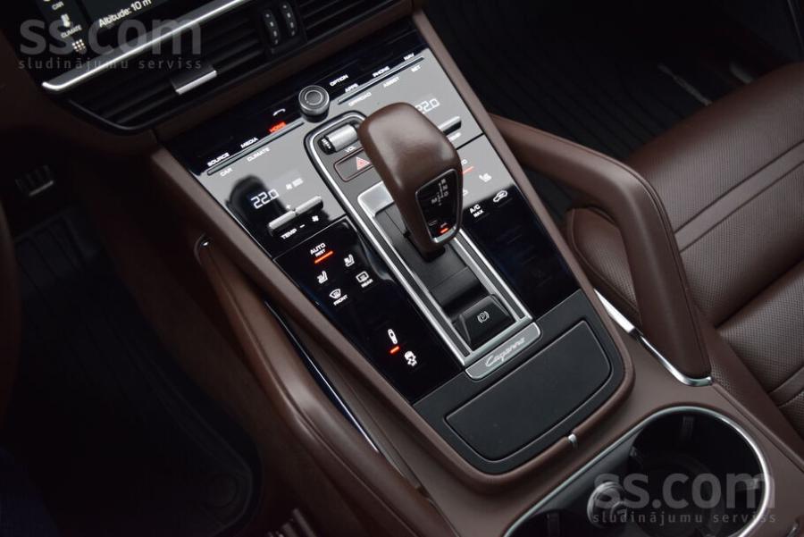 Porsche Cayenne 2018 in Riga, with an engine capacity of 4.00 L and mileage of 125 thousand km for 61500 €, photo 6 on AUTOMOTO.COM.LV