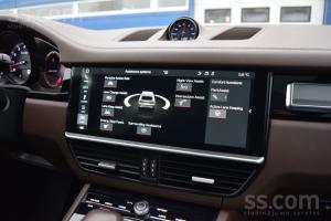 Porsche Cayenne 2018 in Riga, with an engine capacity of 4.00 L and mileage of 125 thousand km for 61500 €, photo 8 on AUTOMOTO.COM.LV