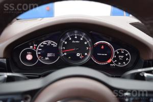 Porsche Cayenne 2018 in Riga, with an engine capacity of 4.00 L and mileage of 125 thousand km for 61500 €, photo 11 on AUTOMOTO.COM.LV