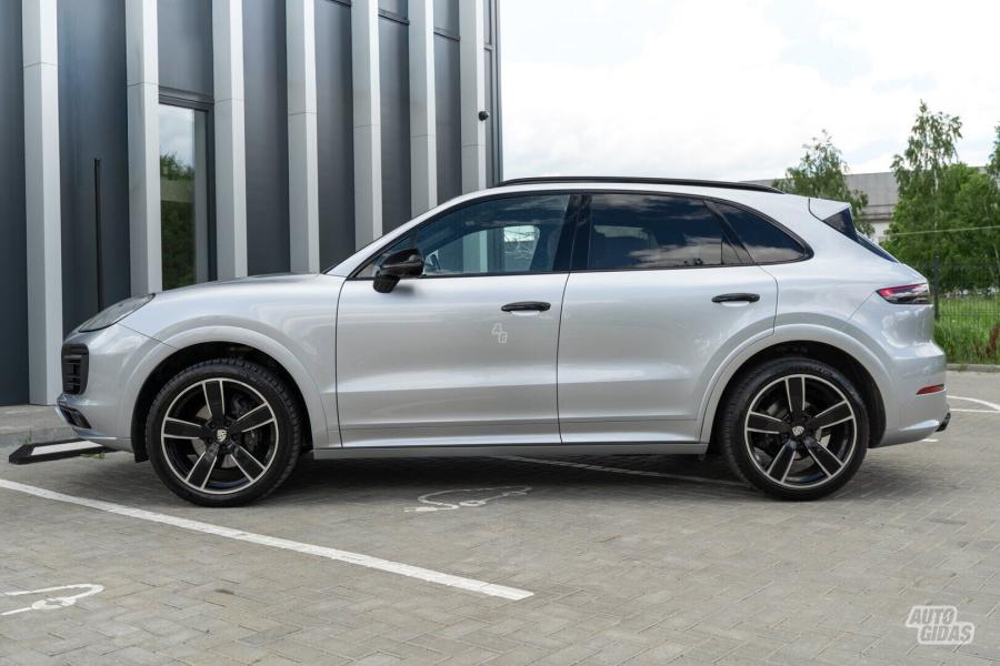 Porsche Cayenne 2019 in Vilnius, with an engine capacity of 3.00 L and mileage of 65 thousand km for 52990 €, photo 3 on AUTOMOTO.COM.LV