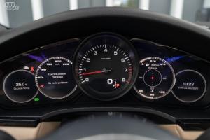 Porsche Cayenne 2019 in Vilnius, with an engine capacity of 3.00 L and mileage of 65 thousand km for 52990 €, photo 29 on AUTOMOTO.COM.LV