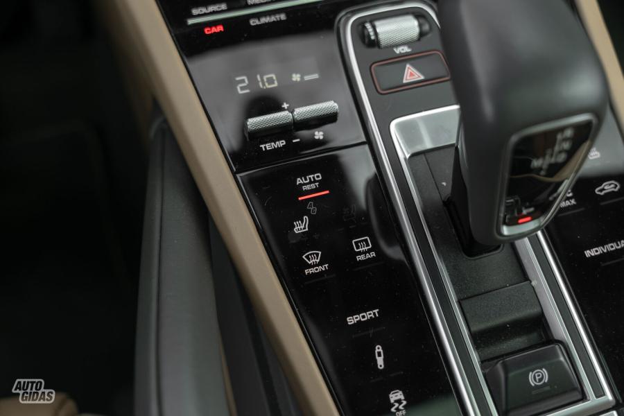 Porsche Cayenne 2019 Viļņa, ar dzinēja tilpumu 3.00 L un nobraukumu 165 tūkst. km par 39500 €, foto 23 vietnē AUTOMOTO.COM.LV