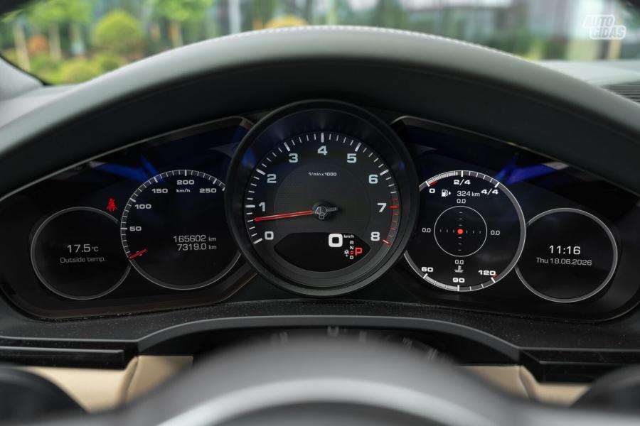 Porsche Cayenne 2019 Viļņa, ar dzinēja tilpumu 3.00 L un nobraukumu 165 tūkst. km par 39500 €, foto 30 vietnē AUTOMOTO.COM.LV