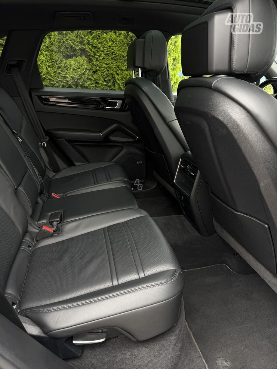 Porsche Cayenne 2019 Viļņa, ar dzinēja tilpumu 3.00 L un nobraukumu 108 tūkst. km par 49000 €, foto 27 vietnē AUTOMOTO.COM.LV
