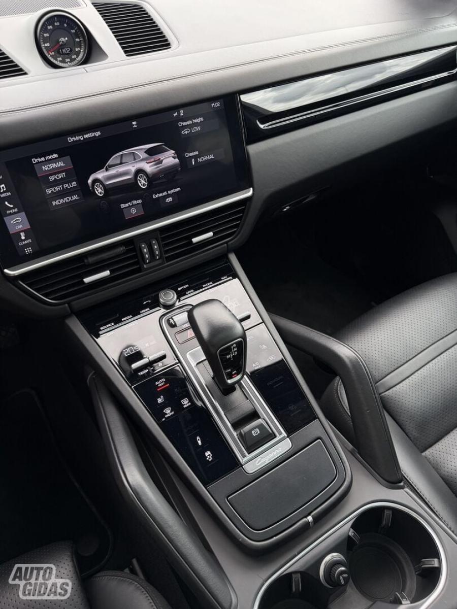 Porsche Cayenne 2019 Viļņa, ar dzinēja tilpumu 3.00 L un nobraukumu 108 tūkst. km par 49000 €, foto 16 vietnē AUTOMOTO.COM.LV