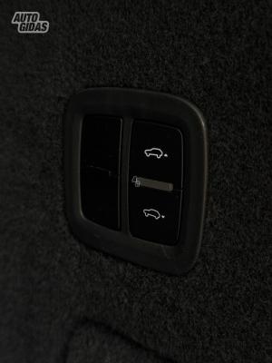 Porsche Cayenne 2019 Viļņa, ar dzinēja tilpumu 3.00 L un nobraukumu 108 tūkst. km par 49000 €, foto 32 vietnē AUTOMOTO.COM.LV