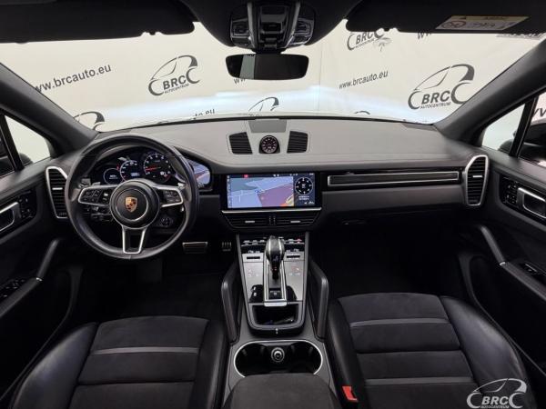 Porsche Cayenne 2019 in Vilnius, with an engine capacity of 3.00 L and mileage of 178 thousand km for 52500 €, photo 3 on AUTOMOTO.COM.LV