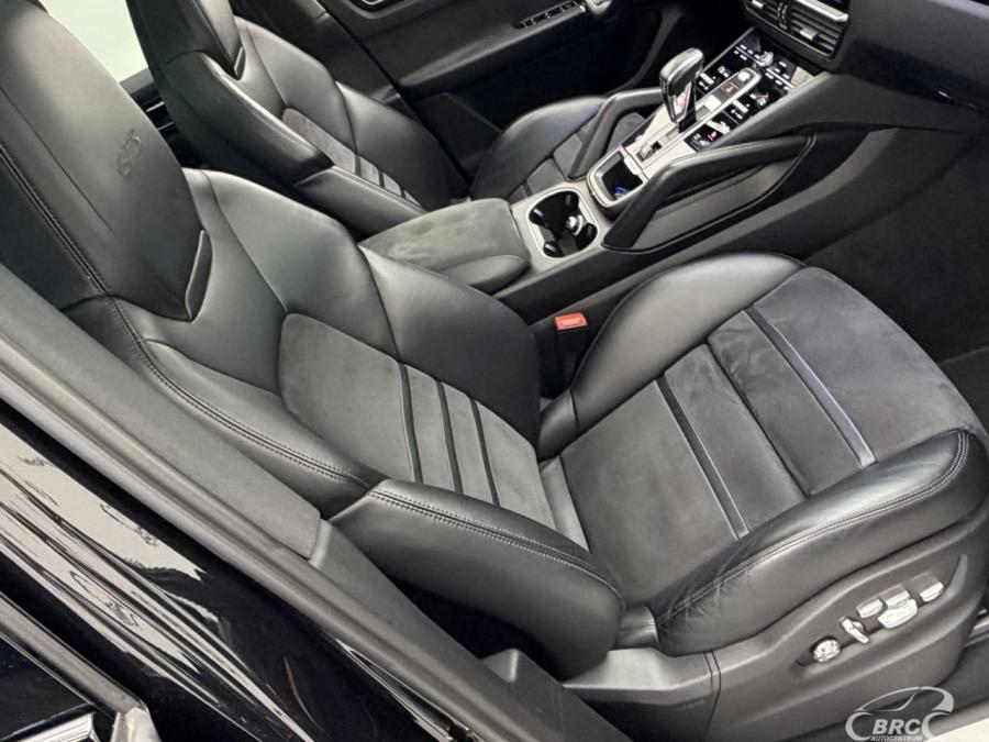 Porsche Cayenne 2019 Viļņa, ar dzinēja tilpumu 3.00 L un nobraukumu 178 tūkst. km par 52500 €, foto 6 vietnē AUTOMOTO.COM.LV