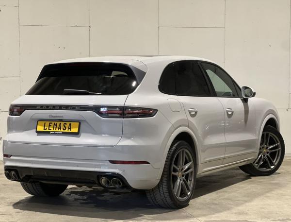 Porsche Cayenne 2020 Klaipėda, ar dzinēja tilpumu 0.00 L un nobraukumu 139 tūkst. km par 44999 €, foto 3 vietnē AUTOMOTO.COM.LV