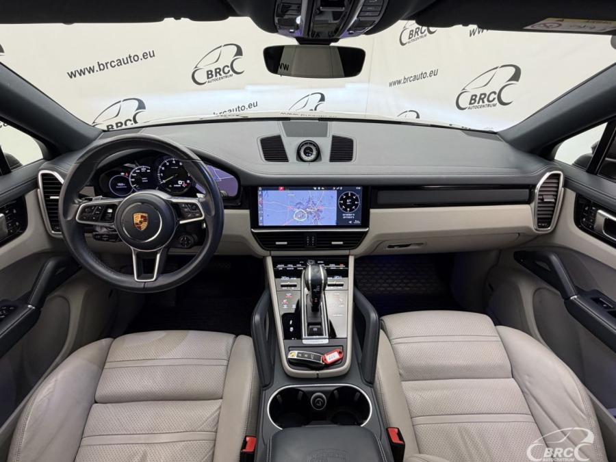 Porsche Cayenne 2020 in Vilnius, with an engine capacity of 3.00 L and mileage of 154 thousand km for 57900 €, photo 4 on AUTOMOTO.COM.LV