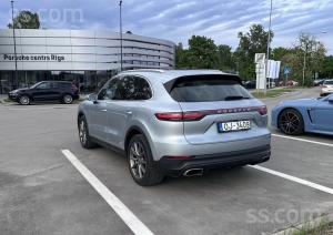 Порше Каен 2020 в Рига, объемом двигателя 3.00 л и пробегом 115 тыс. км за 44000 €, фото 3 на AUTOMOTO.COM.LV
