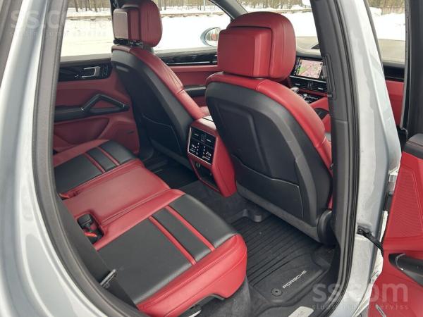 Porsche Cayenne 2020 in Riga, with an engine capacity of 3.00 L and mileage of 115 thousand km for 44000 €, photo 7 on AUTOMOTO.COM.LV