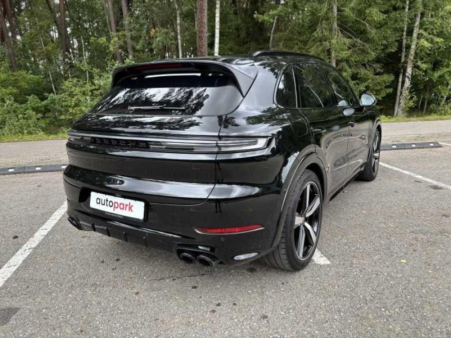Porsche Cayenne 2025 in Klaipeda, with an engine capacity of 4.00 L and mileage of 54 thousand km for 110000 €, photo 4 on AUTOMOTO.COM.LV