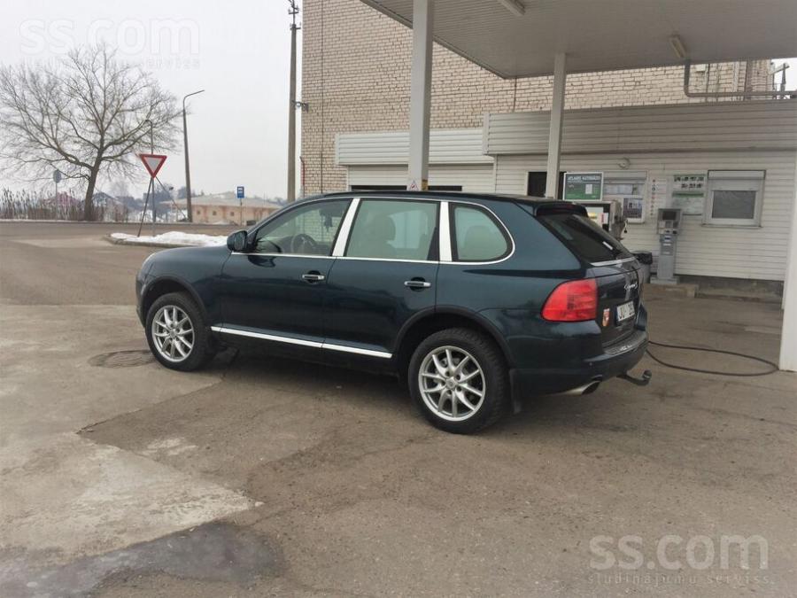 Зеленый Порше Каен 2004 в Даугавпилс, объемом двигателя 4.50 л и пробегом 299 тыс. км за 2300 €, фото 1 на AUTOMOTO.COM.LV