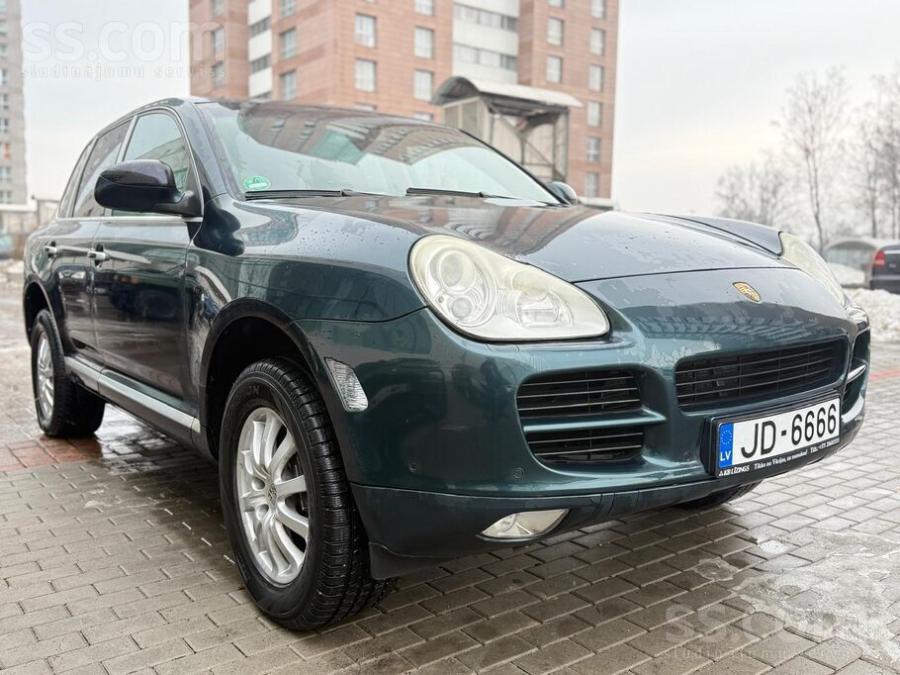 Green Porsche Cayenne 2004 in Riga, with an engine capacity of 3.20 L and mileage of 0 thousand km for 5600 €, photo 1 on AUTOMOTO.COM.LV