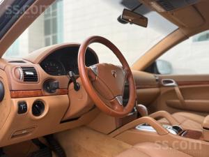 Green Porsche Cayenne 2004 in Riga, with an engine capacity of 3.20 L and mileage of 0 thousand km for 5600 €, photo 10 on AUTOMOTO.COM.LV