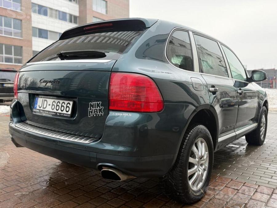 Green Porsche Cayenne 2004 in Riga, with an engine capacity of 3.20 L and mileage of 0 thousand km for 5600 €, photo 11 on AUTOMOTO.COM.LV