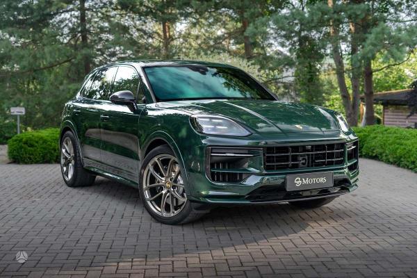 Green Porsche Cayenne 2025 in Kaunas, with an engine capacity of 4.00 L and mileage of 11 thousand km for 122000 €, photo 2 on AUTOMOTO.COM.LV