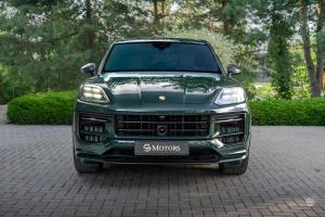 Green Porsche Cayenne 2025 in Kaunas, with an engine capacity of 4.00 L and mileage of 11 thousand km for 122000 €, photo 4 on AUTOMOTO.COM.LV