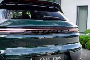 Green Porsche Cayenne 2025 in Kaunas, with an engine capacity of 4.00 L and mileage of 11 thousand km for 122000 €, photo 13 on AUTOMOTO.COM.LV