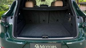 Green Porsche Cayenne 2025 in Kaunas, with an engine capacity of 4.00 L and mileage of 11 thousand km for 122000 €, photo 45 on AUTOMOTO.COM.LV