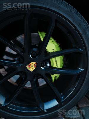Pelēks Porsche Cayenne 2019 Rīga, ar dzinēja tilpumu 3.00 L un nobraukumu 0 tūkst. km par 55000 €, foto 8 vietnē AUTOMOTO.COM.LV