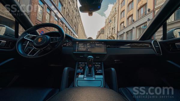 Pelēks Porsche Cayenne 2019 Rīga, ar dzinēja tilpumu 3.00 L un nobraukumu 0 tūkst. km par 55000 €, foto 10 vietnē AUTOMOTO.COM.LV