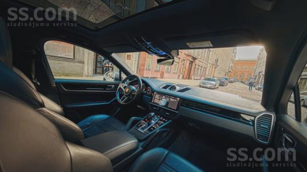 Pelēks Porsche Cayenne 2019 Rīga, ar dzinēja tilpumu 3.00 L un nobraukumu 0 tūkst. km par 55000 €, foto 11 vietnē AUTOMOTO.COM.LV
