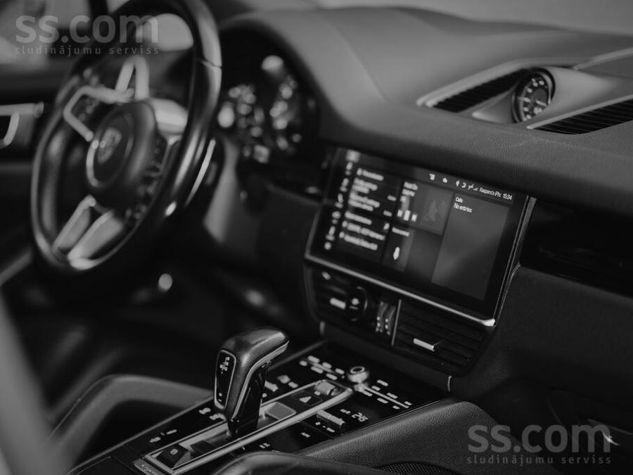 Pelēks Porsche Cayenne 2019 Rīga, ar dzinēja tilpumu 3.00 L un nobraukumu 0 tūkst. km par 55000 €, foto 16 vietnē AUTOMOTO.COM.LV