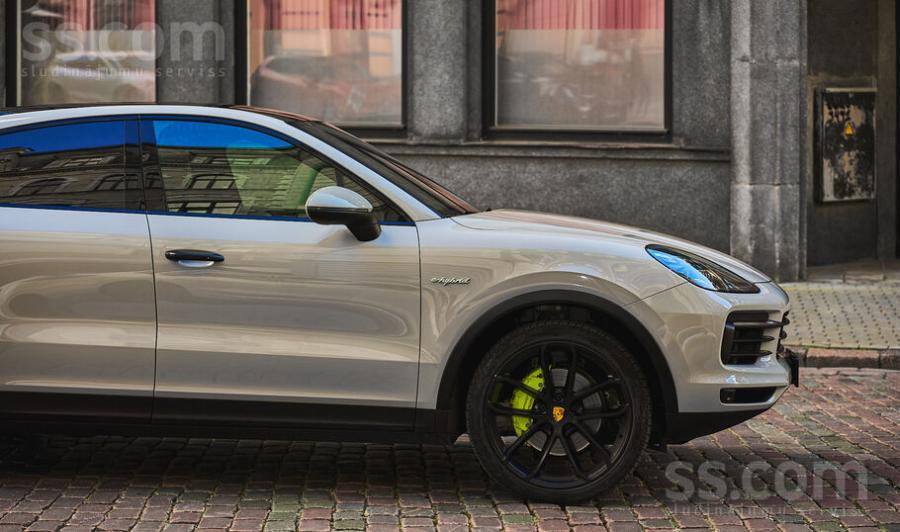 Pelēks Porsche Cayenne 2019 Rīga, ar dzinēja tilpumu 3.00 L un nobraukumu 0 tūkst. km par 55000 €, foto 17 vietnē AUTOMOTO.COM.LV