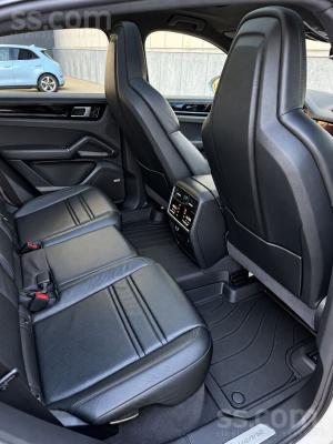 Pelēks Porsche Cayenne 2019 Rīga, ar dzinēja tilpumu 3.00 L un nobraukumu 0 tūkst. km par 55000 €, foto 29 vietnē AUTOMOTO.COM.LV