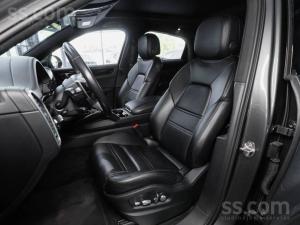 Pelēks Porsche Cayenne 2020 Rīga, ar dzinēja tilpumu 3.00 L un nobraukumu 88 tūkst. km par 59000 €, foto 5 vietnē AUTOMOTO.COM.LV